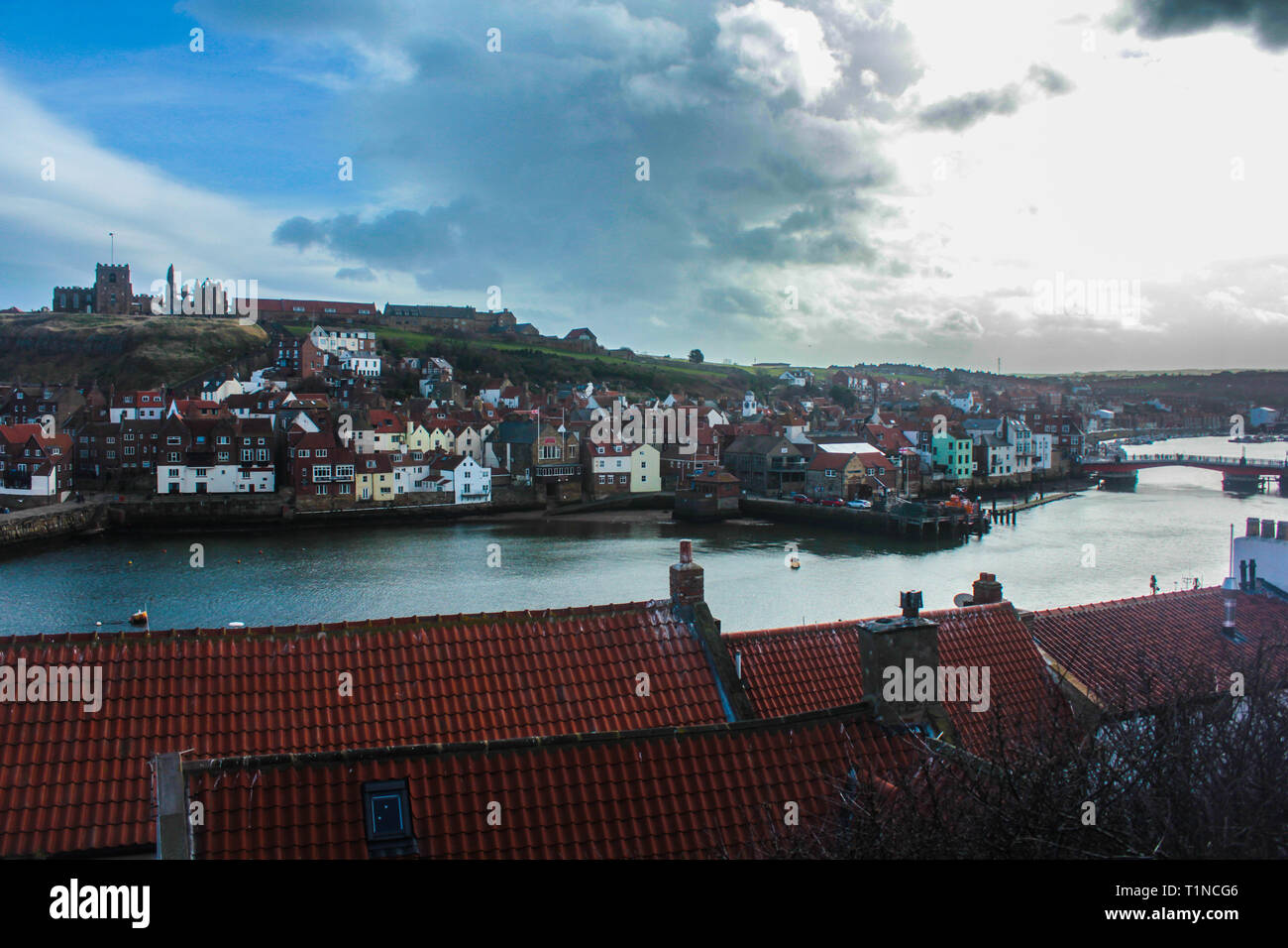 Whitby bay hi-res stock photography and images - Alamy