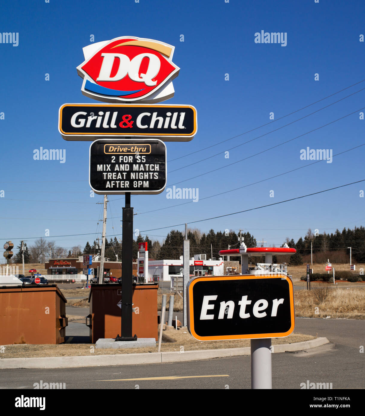 Drive thru fast food restaurant hi-res stock photography and images - Alamy Drive thru fast food restaurant hi-res stock photography and images - Alamy