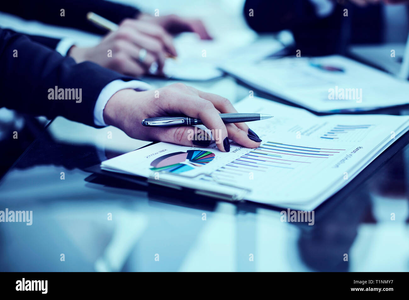 Financial graphics tools hi-res stock photography and images - Alamy