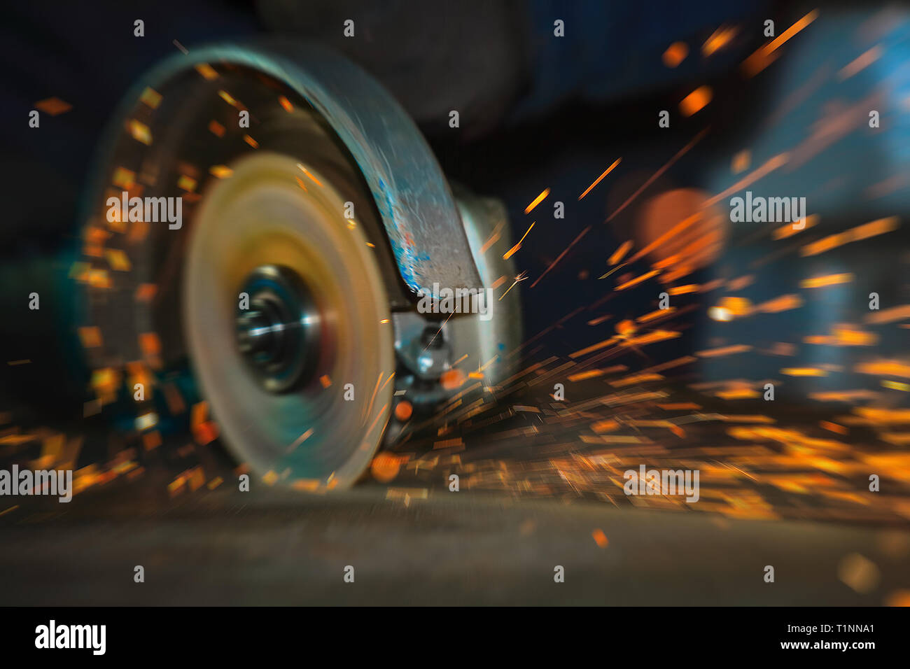 Angle grinder disc hi-res stock photography and images - Alamy