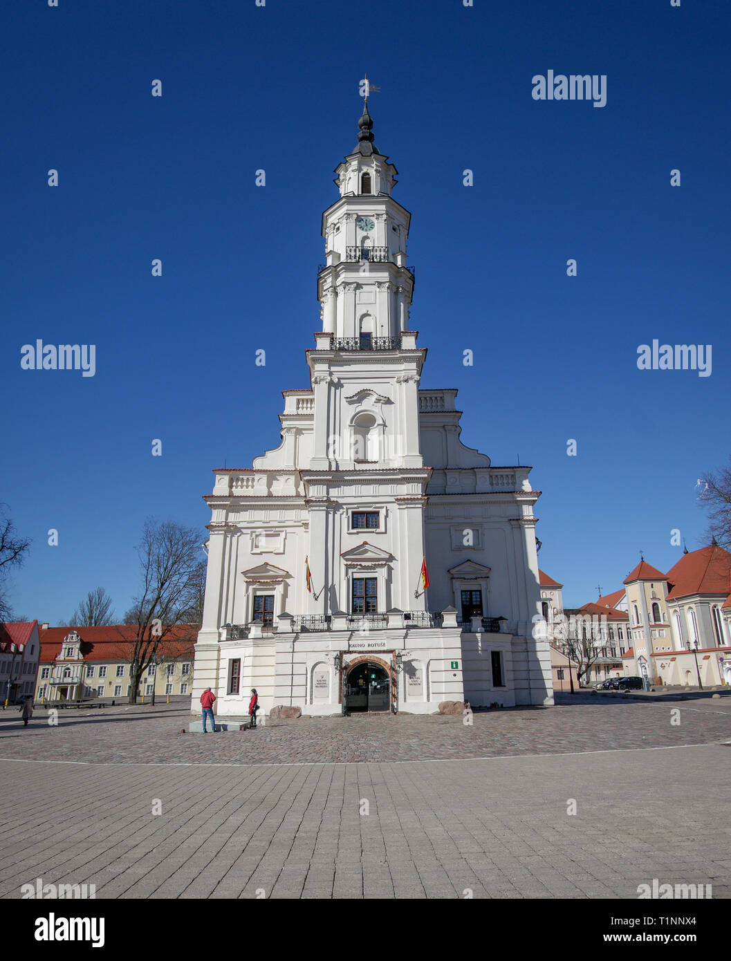 Town hall square kaunas hi-res stock photography and images - Alamy
