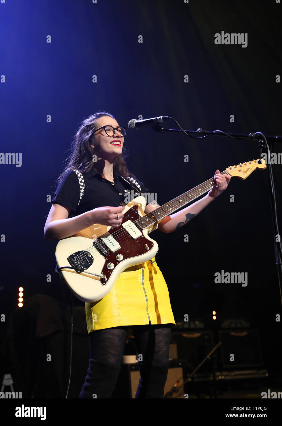 Performance teenage cancer trust concert hi-res stock photography and ...