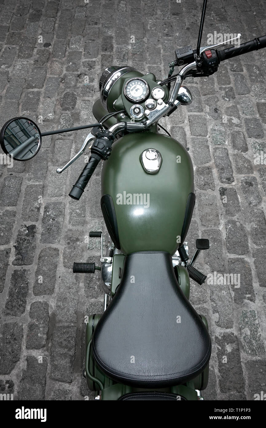 Top down motorbike hi-res stock photography and images - Alamy