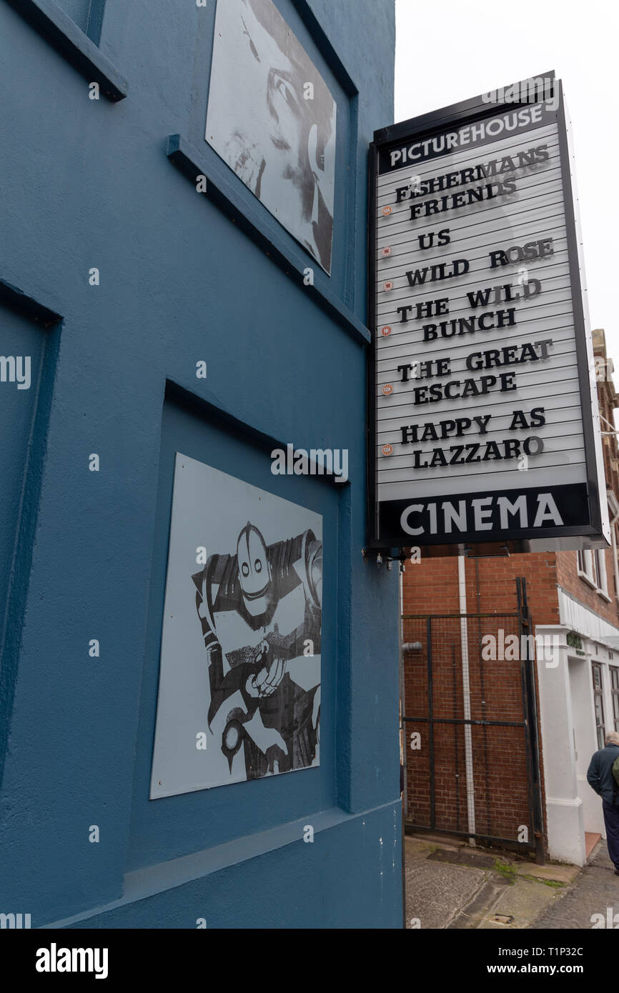 Picturehouse sign hi-res stock photography and images - Alamy