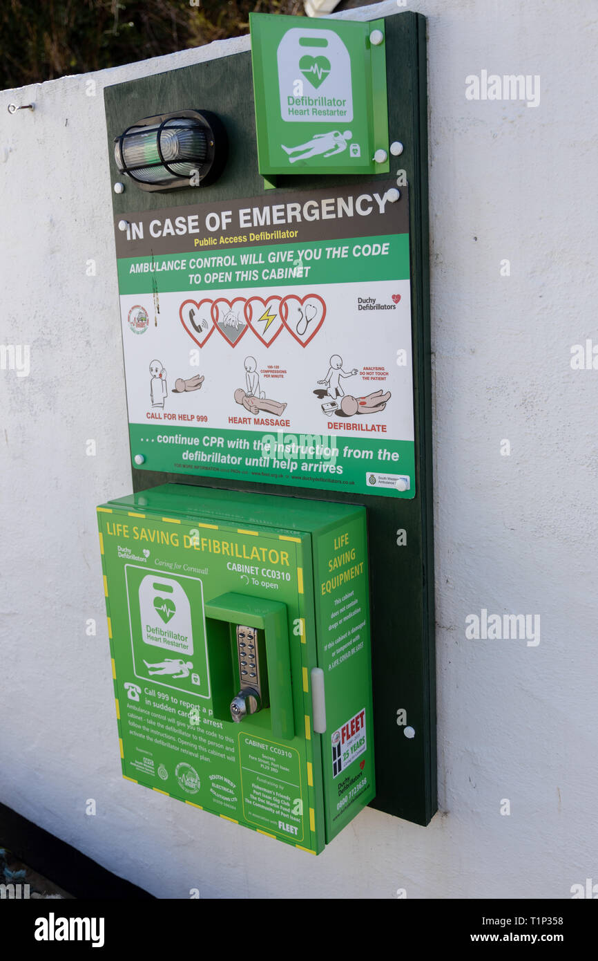 Public Defibrillator station, Port Issac, Cornwall Stock Photo - Alamy