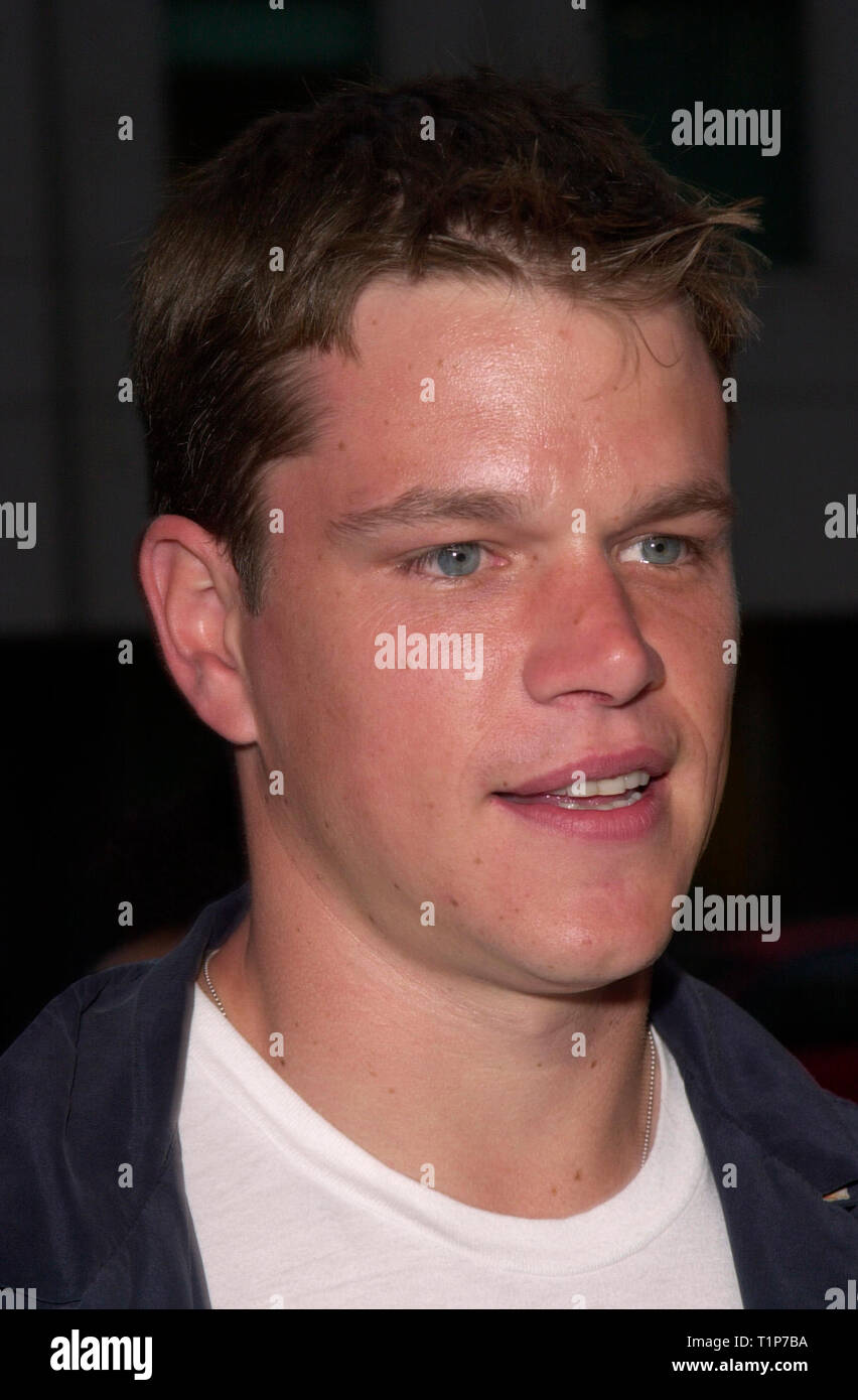 LOS ANGELES, CA. April 06, 2000: Actor Matt Damon at the world premiere ...