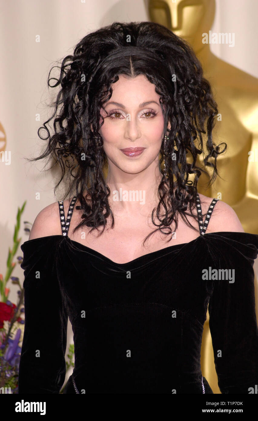 LOS ANGELES, CA. March 26, 2000: Pop star Cher at the 72nd Academy ...