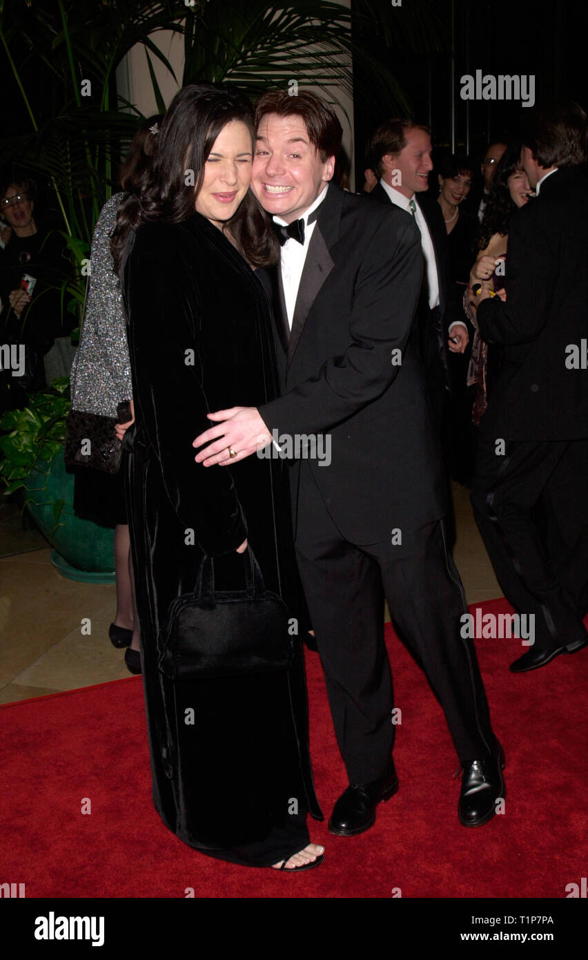 LOS ANGELES, CA. February 18, 2000: Actor Mike Myers & wife ROBIN at ...