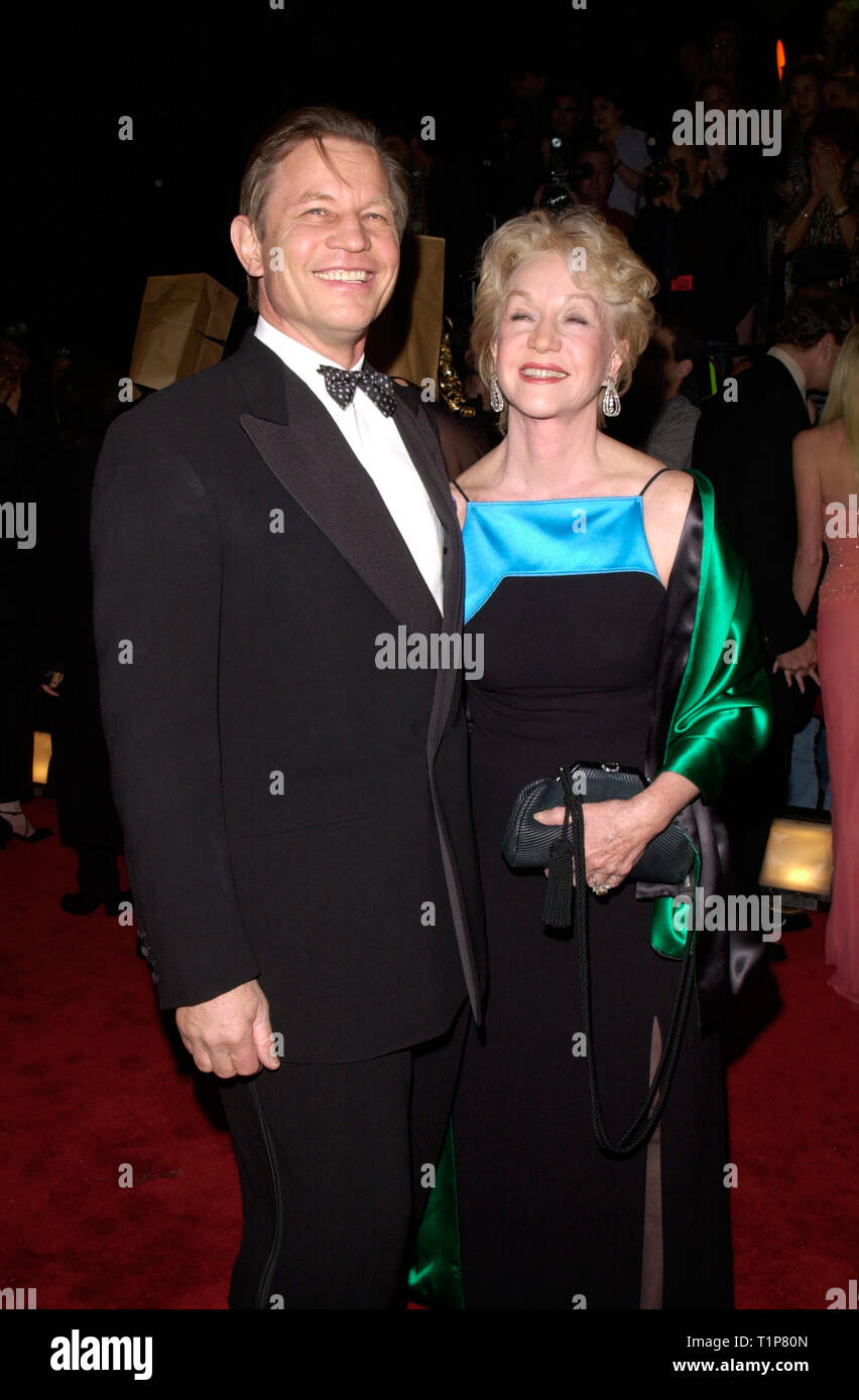 LOS ANGELES, CA. February 07, 2000: Actor Michael York & wife PAT at ...
