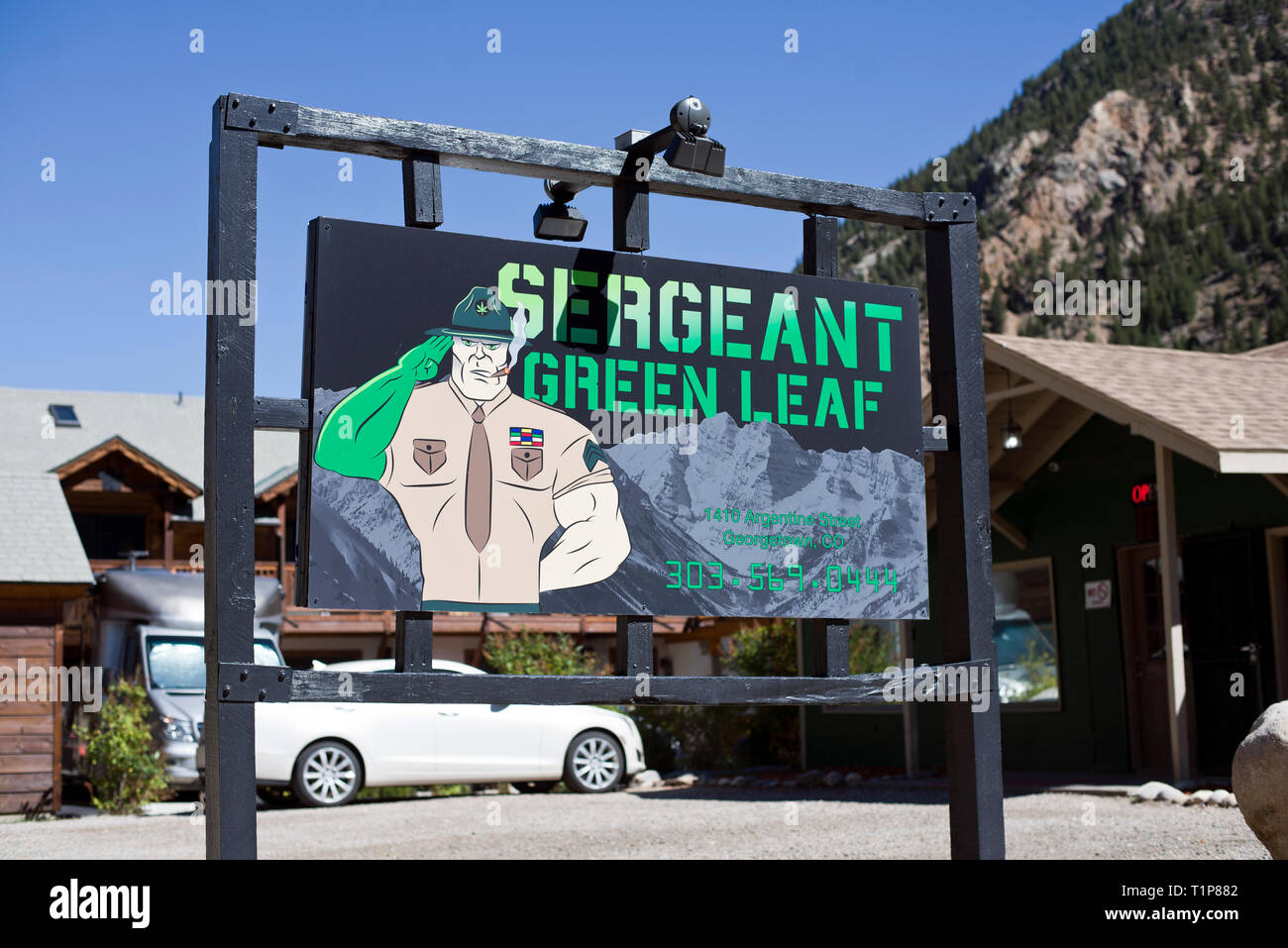 Cannabis cartoon hi-res stock photography and images - Alamy