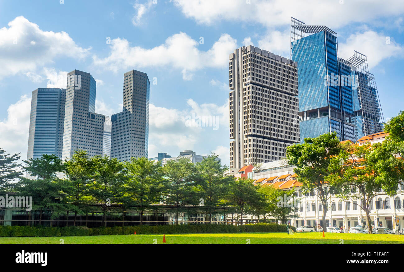 T1 T2 T3 office towers of Suntec City, Shaw Tower South Beach Tower and ...