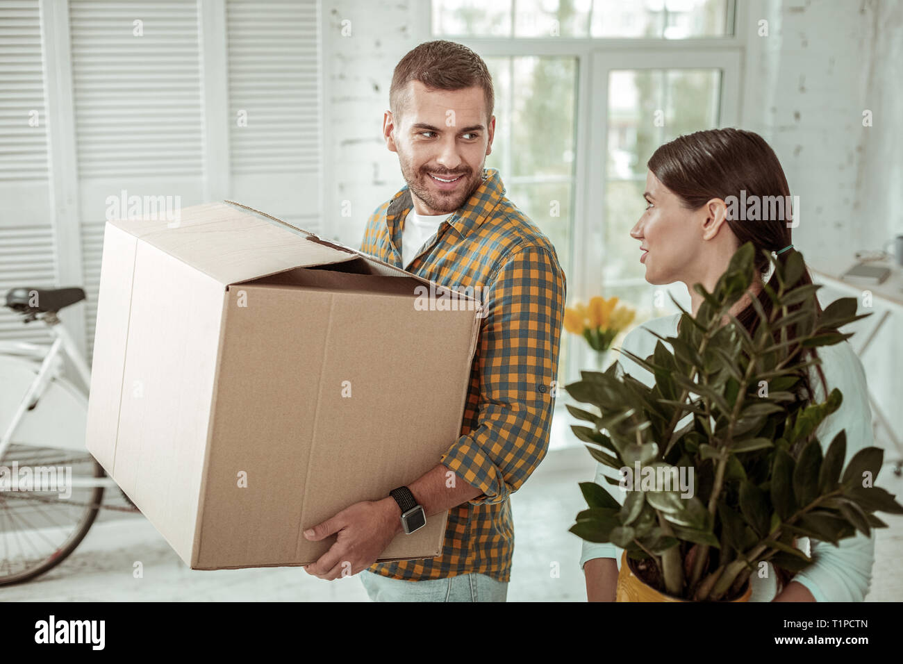 Daily routine office hi-res stock photography and images - Alamy