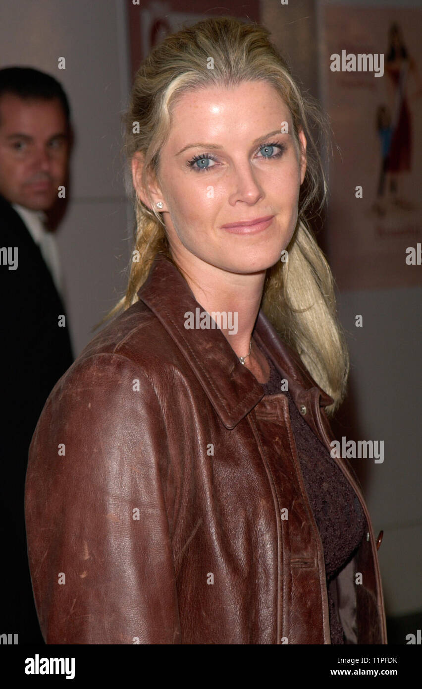 LOS ANGELES, CA. September 25, 2000: Actress Maeve Quinlan at the Los ...