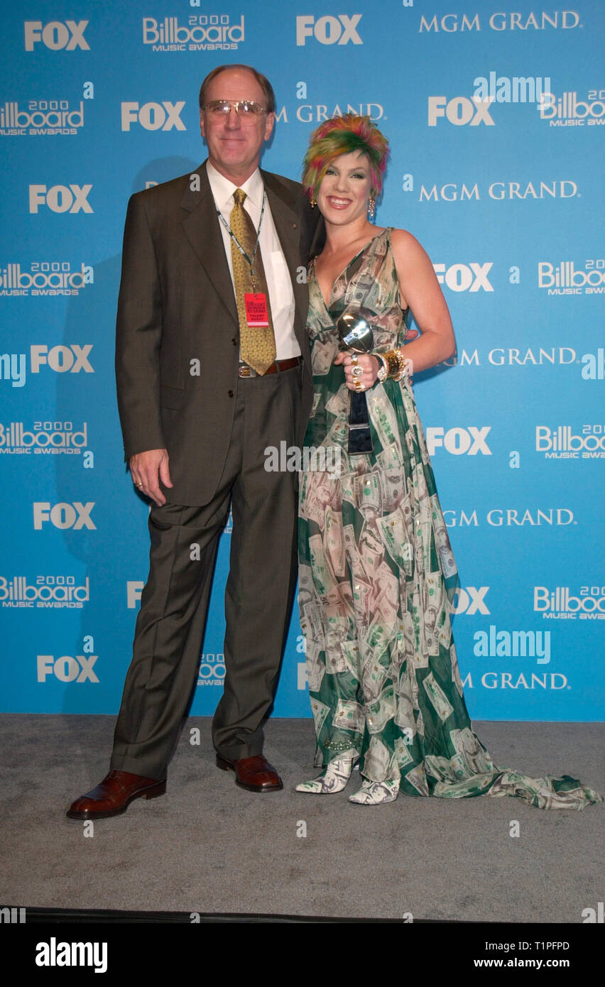 LAS VEGAS, NV. December 05, 2000: Pop star Pink & Father Jim Moore at ...