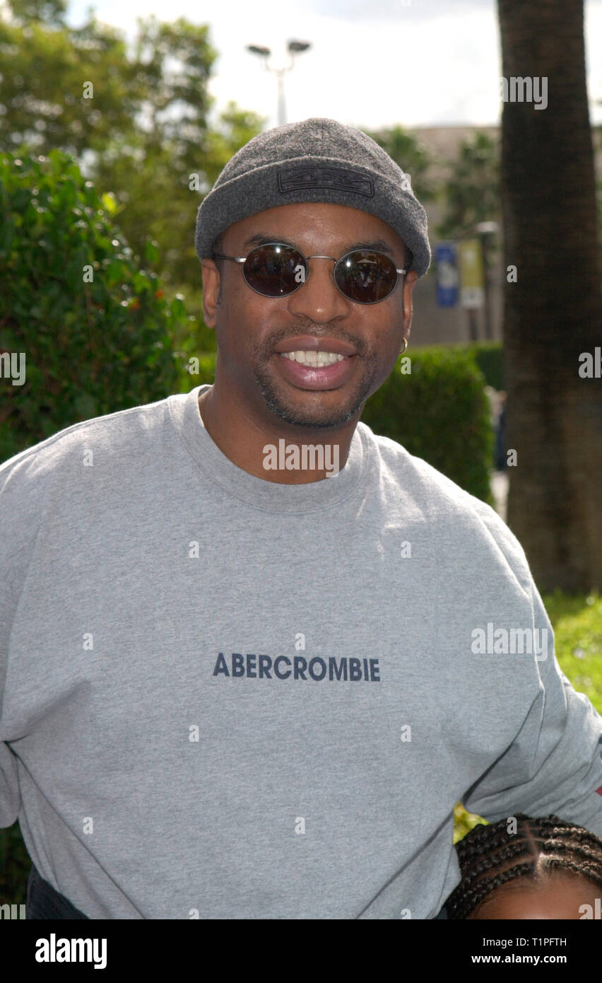 LOS ANGELES, CA. September 23, 2000: Actor LeVar Burton at the world ...