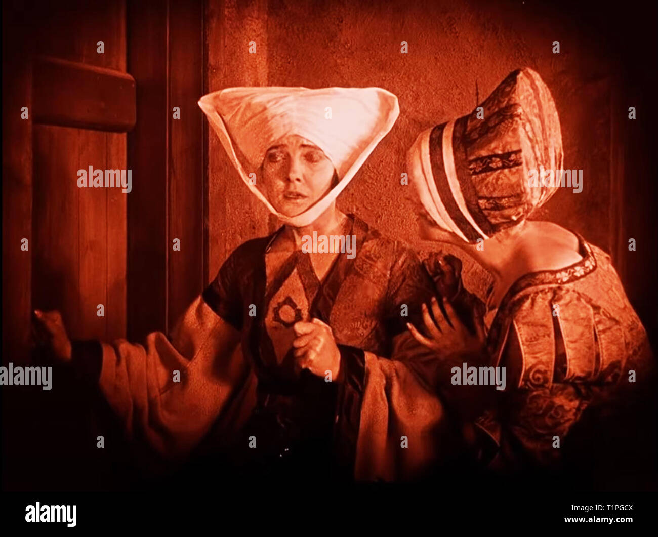 Medieval Girl Cloak High Resolution Stock Photography and Images - Alamy