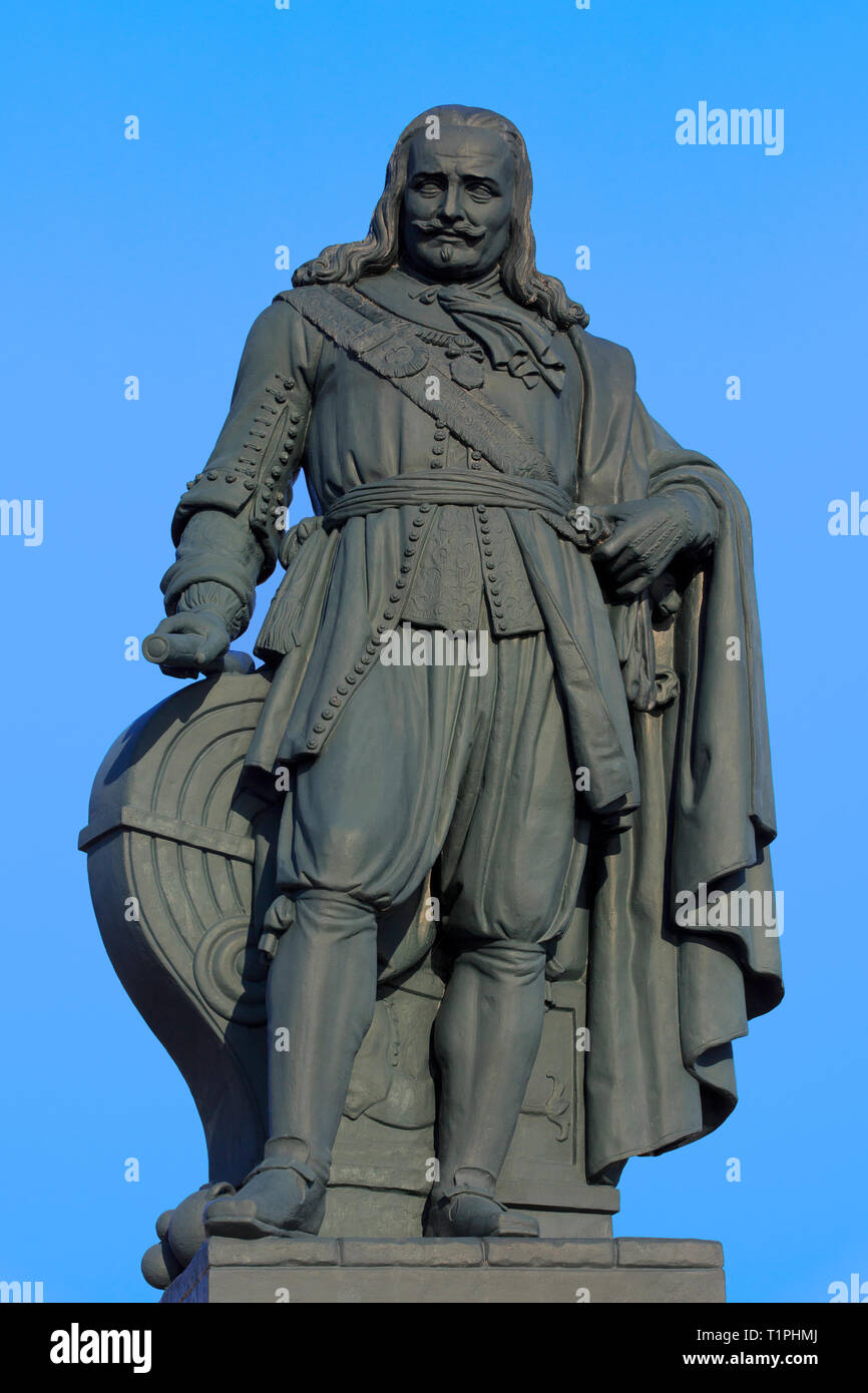 Monument to the 17th-century Dutch admiral Michiel de Ruyter (1607-1676 ...