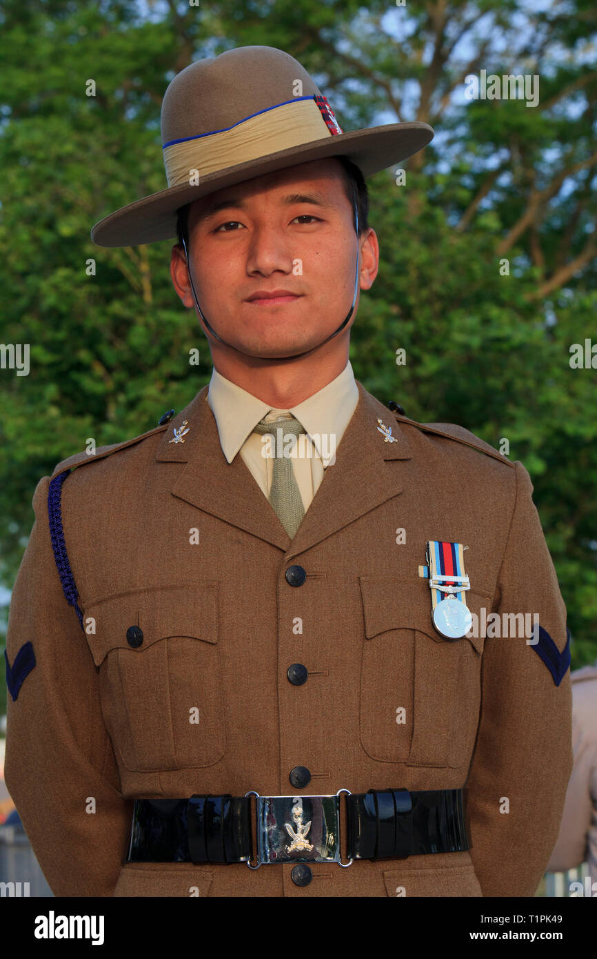 Dress uniform army british hi-res stock photography and images - Alamy