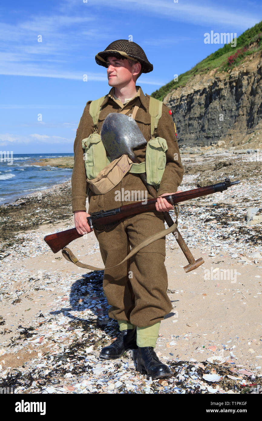 Spade brigade hi-res stock photography and images - Alamy