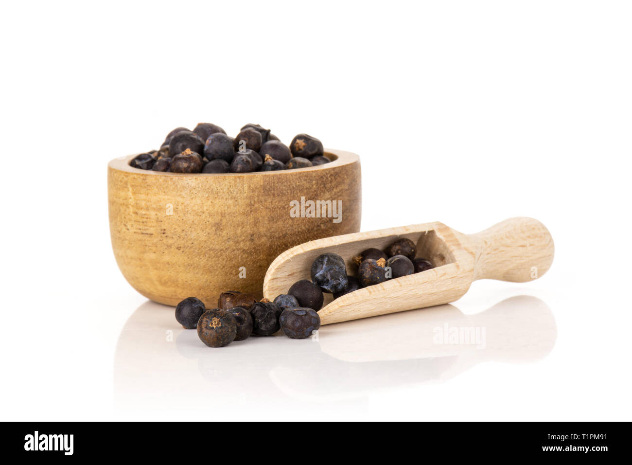 Lot of whole dry juniper berry seed isolated on white background Stock ...