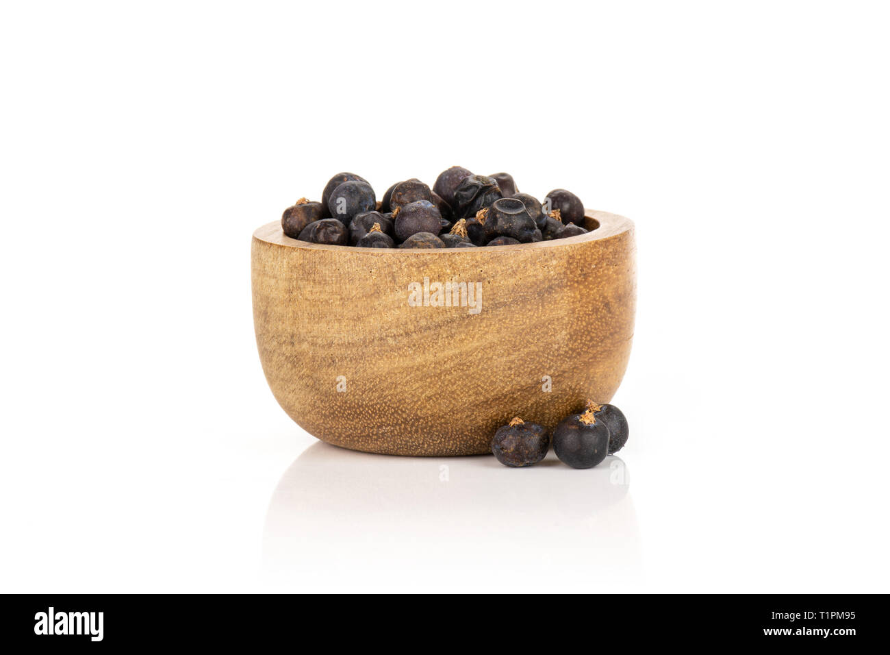 Lot of whole dry juniper berry seed isolated on white background Stock ...