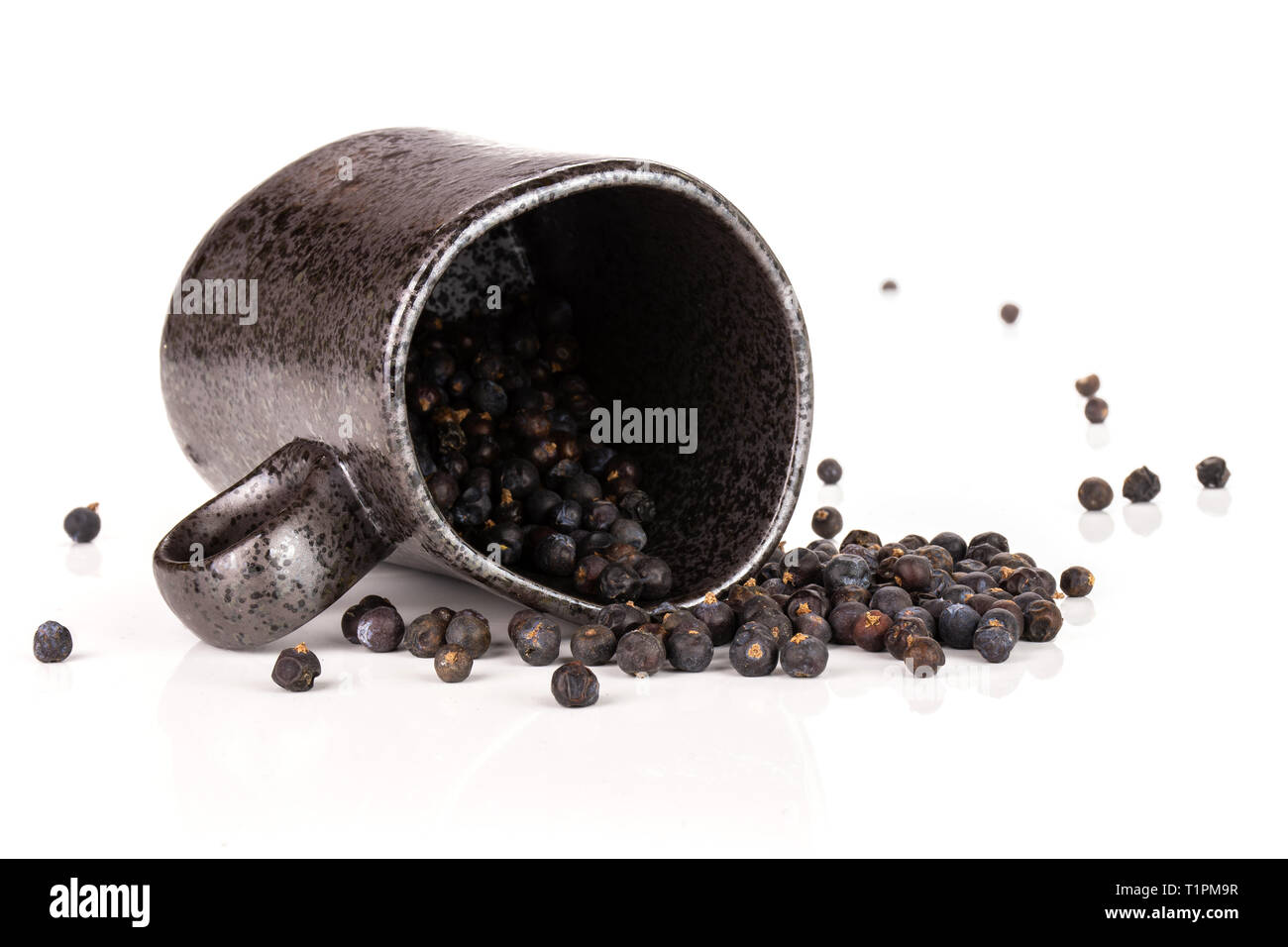 Lot of whole dry juniper berry seed isolated on white background Stock ...