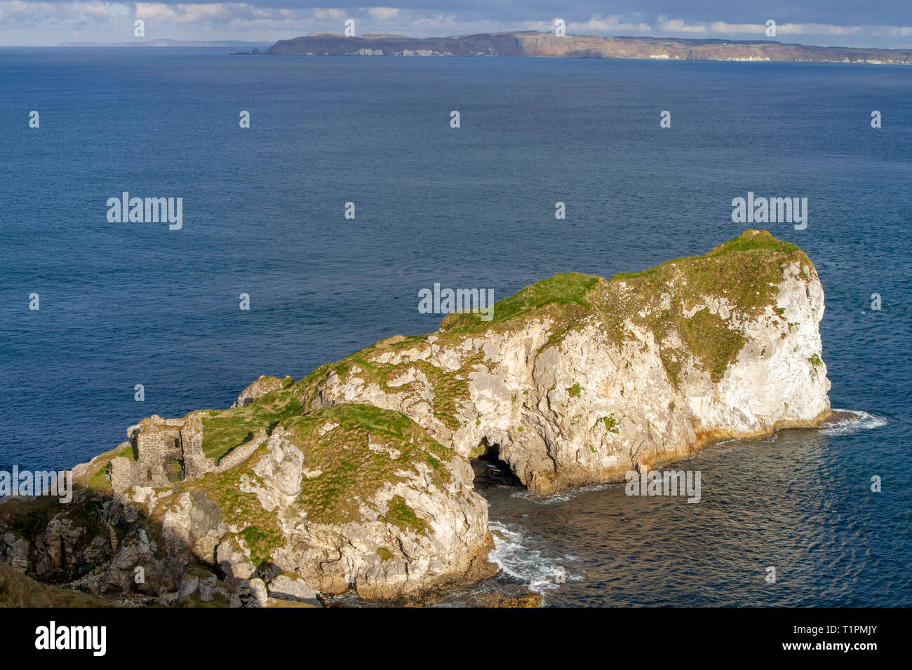 Cliffs of rathlin island hi-res stock photography and images - Alamy