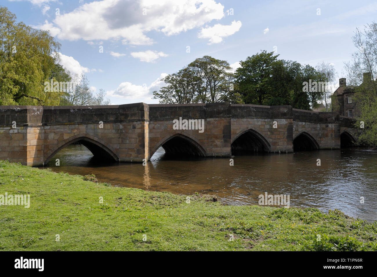 Bakewell medieval bridge hi-res stock photography and images - Alamy