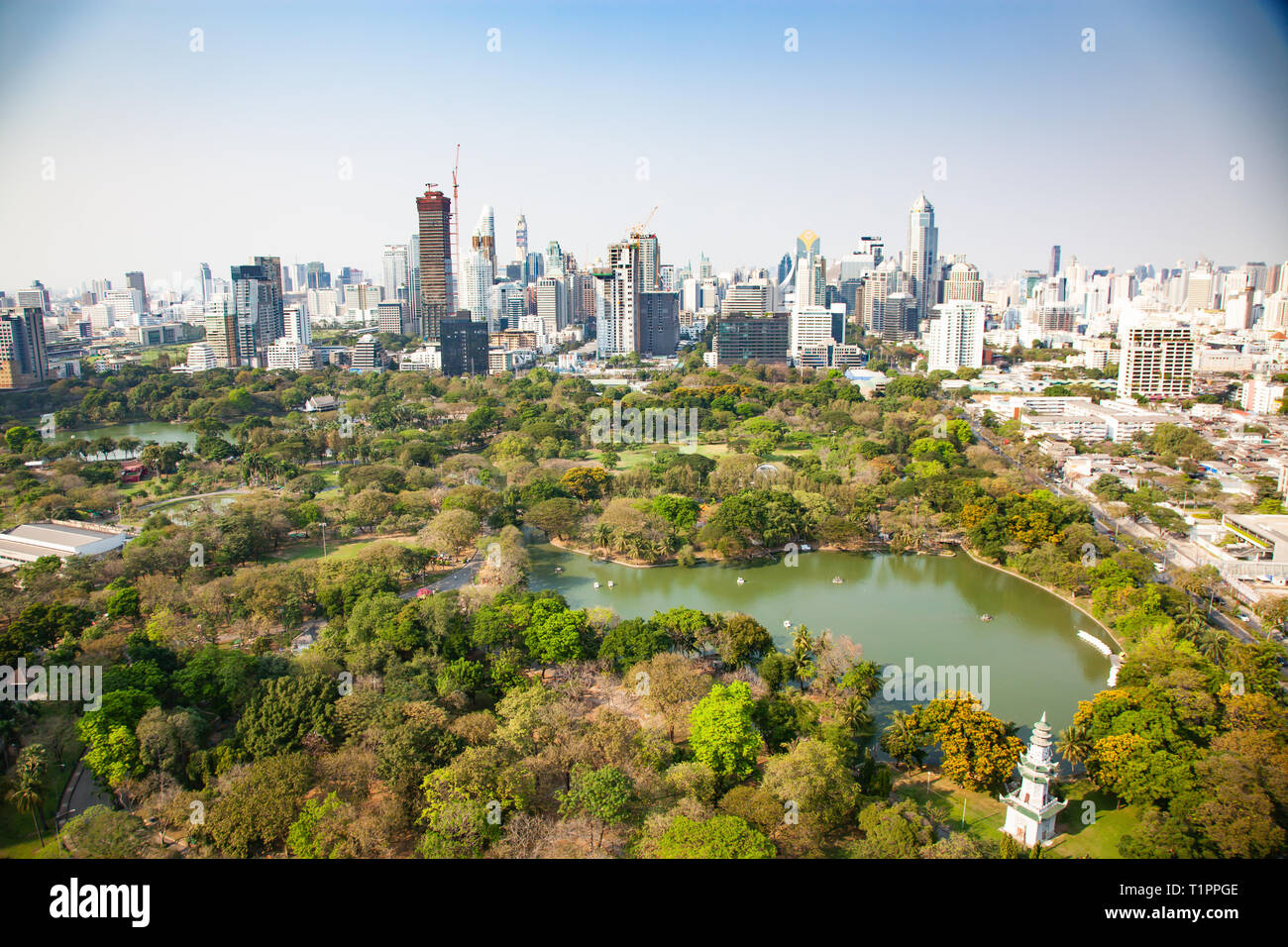 high buildings panorama downtown of Bangkok City and Lumpini park ...