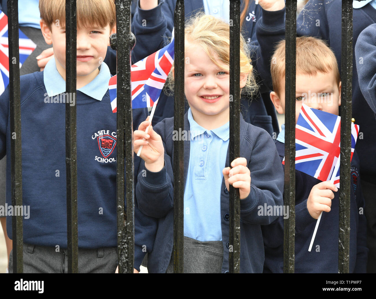 Heidi (centre), aged five, from Castle Cary Primary school at Castle ...