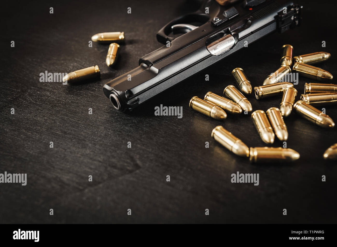 Pistol 9mm cartridges tactical hi-res stock photography and images - Alamy