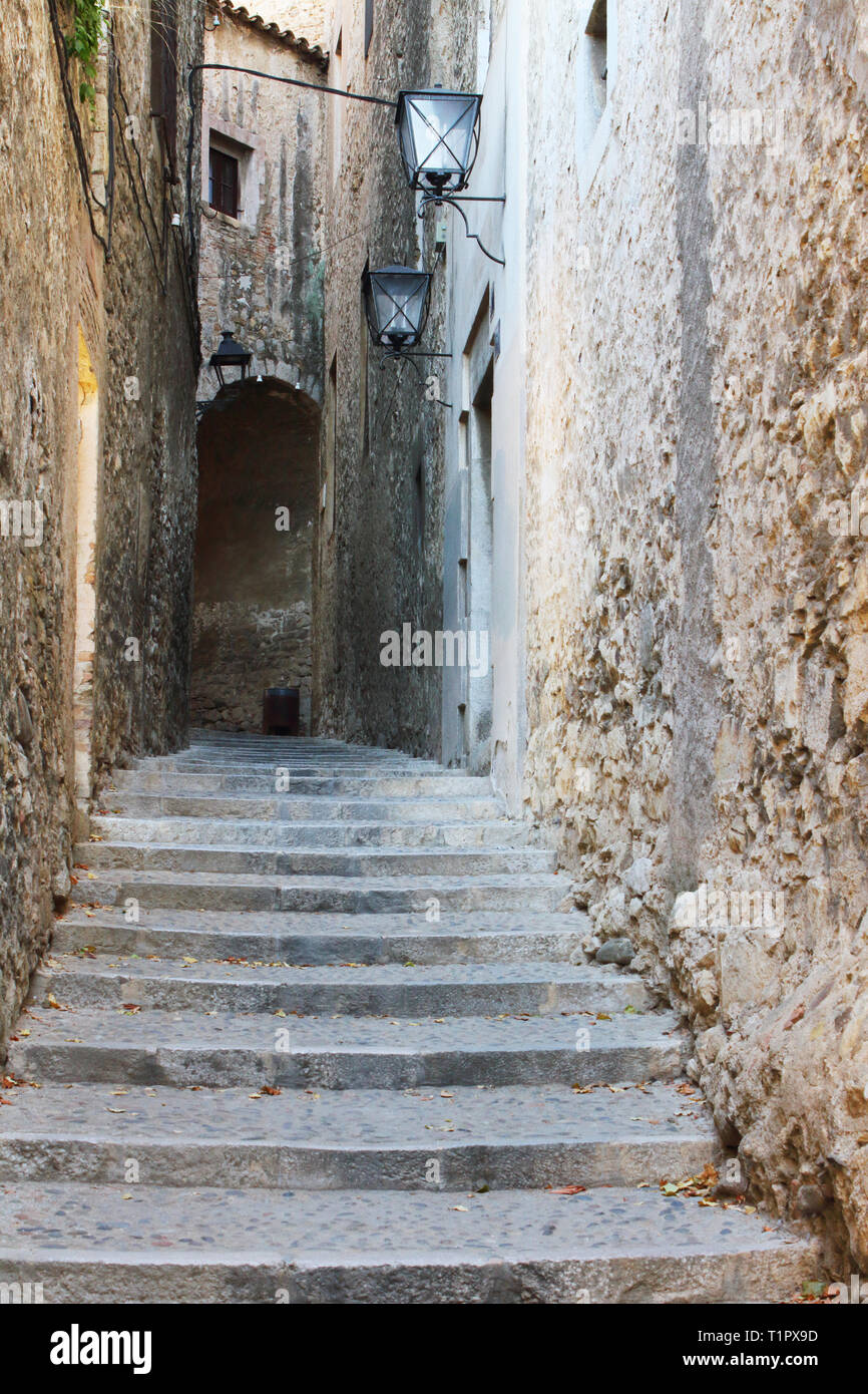 Details on the streets of Girona old town Stock Photo - Alamy