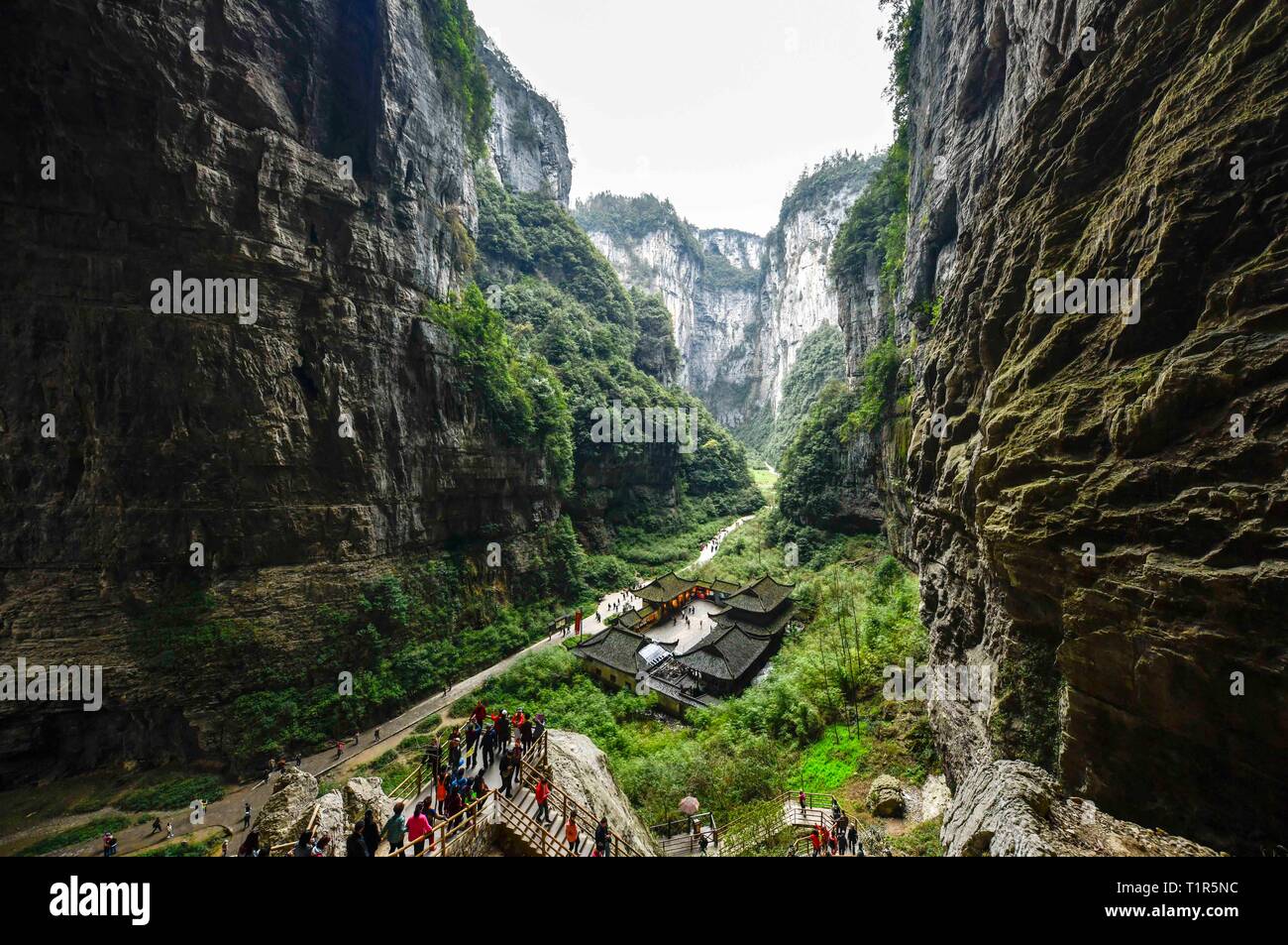 Chongqing china three natural bridges hi-res stock photography and ...