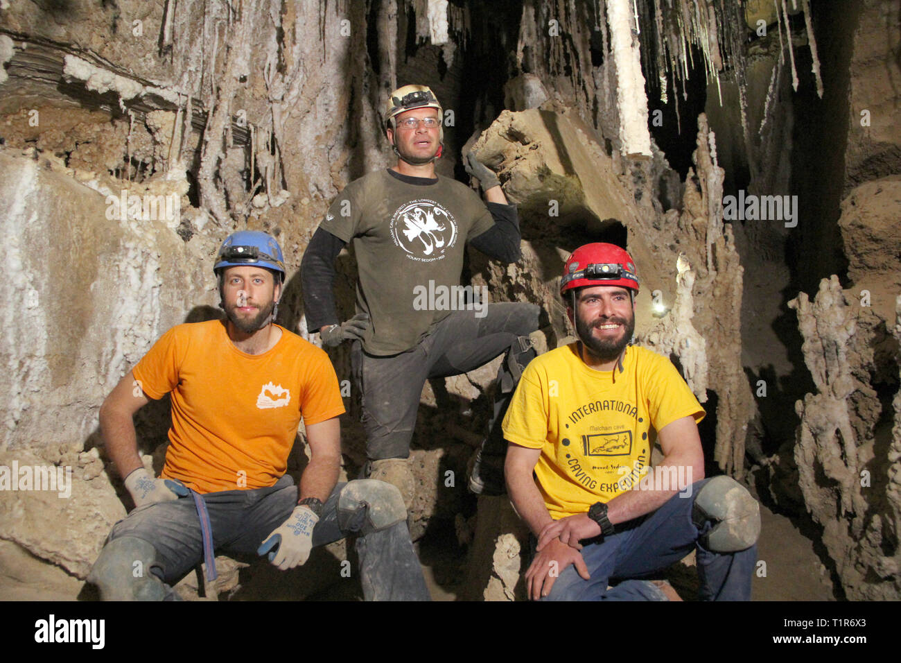 Israel. 27th Mar, 2019. The cave explorers Efraim Cohen (l-r), Yoav ...