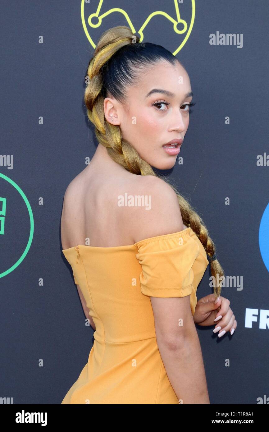 NEZZA at arrivals for 2nd Annual FREEFORM Summit, Goya Studios Sound ...