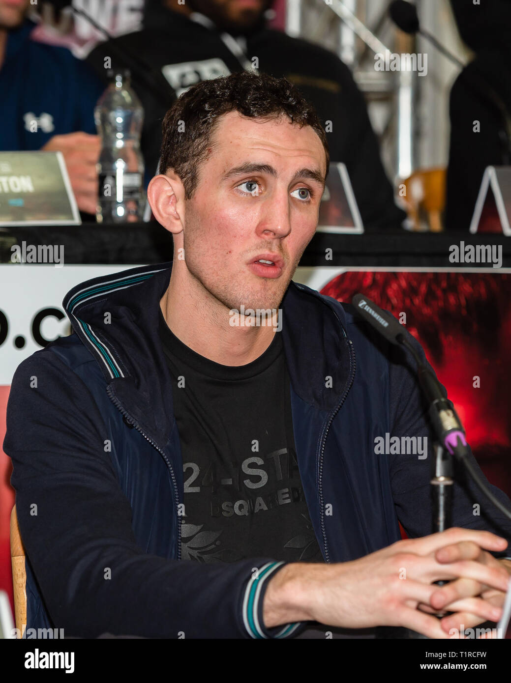 Fighter hart hi-res stock photography and images - Alamy