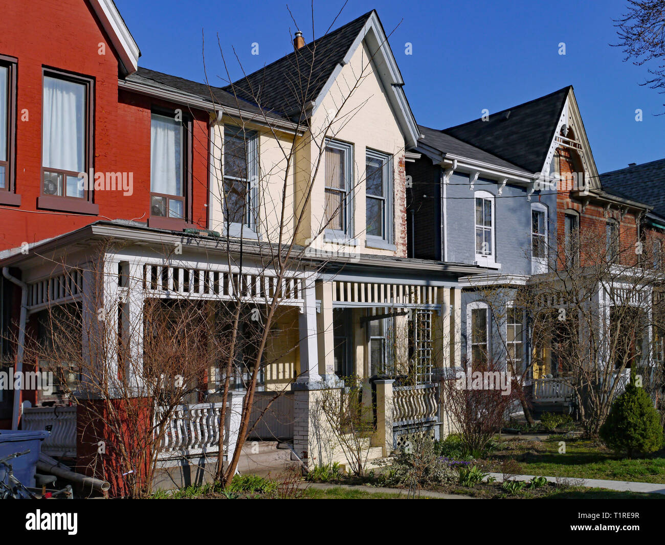 Montreal victorian houses hi-res stock photography and images - Alamy