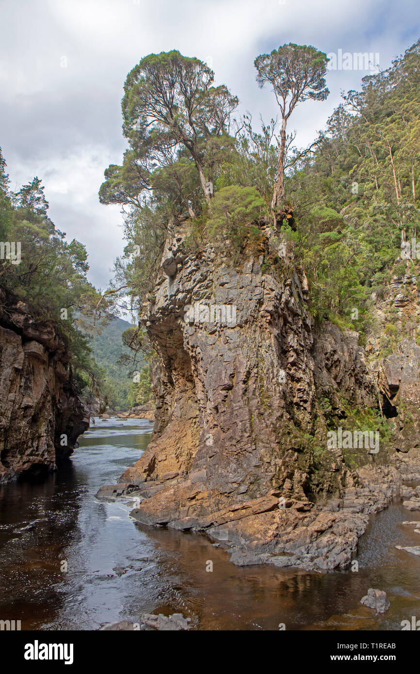 Rock island bend tasmania hi-res stock photography and images - Alamy