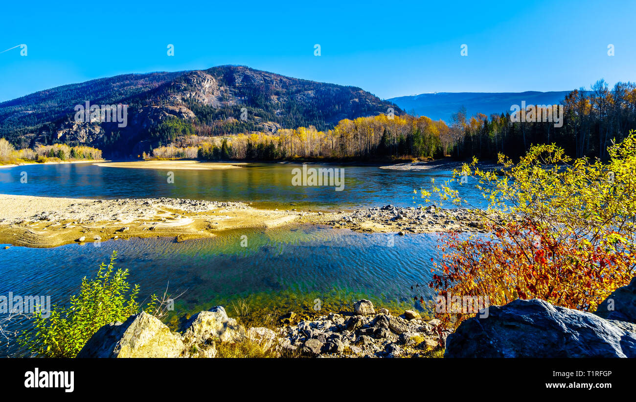 Fall colors along the North Thompson River between the towns of ...