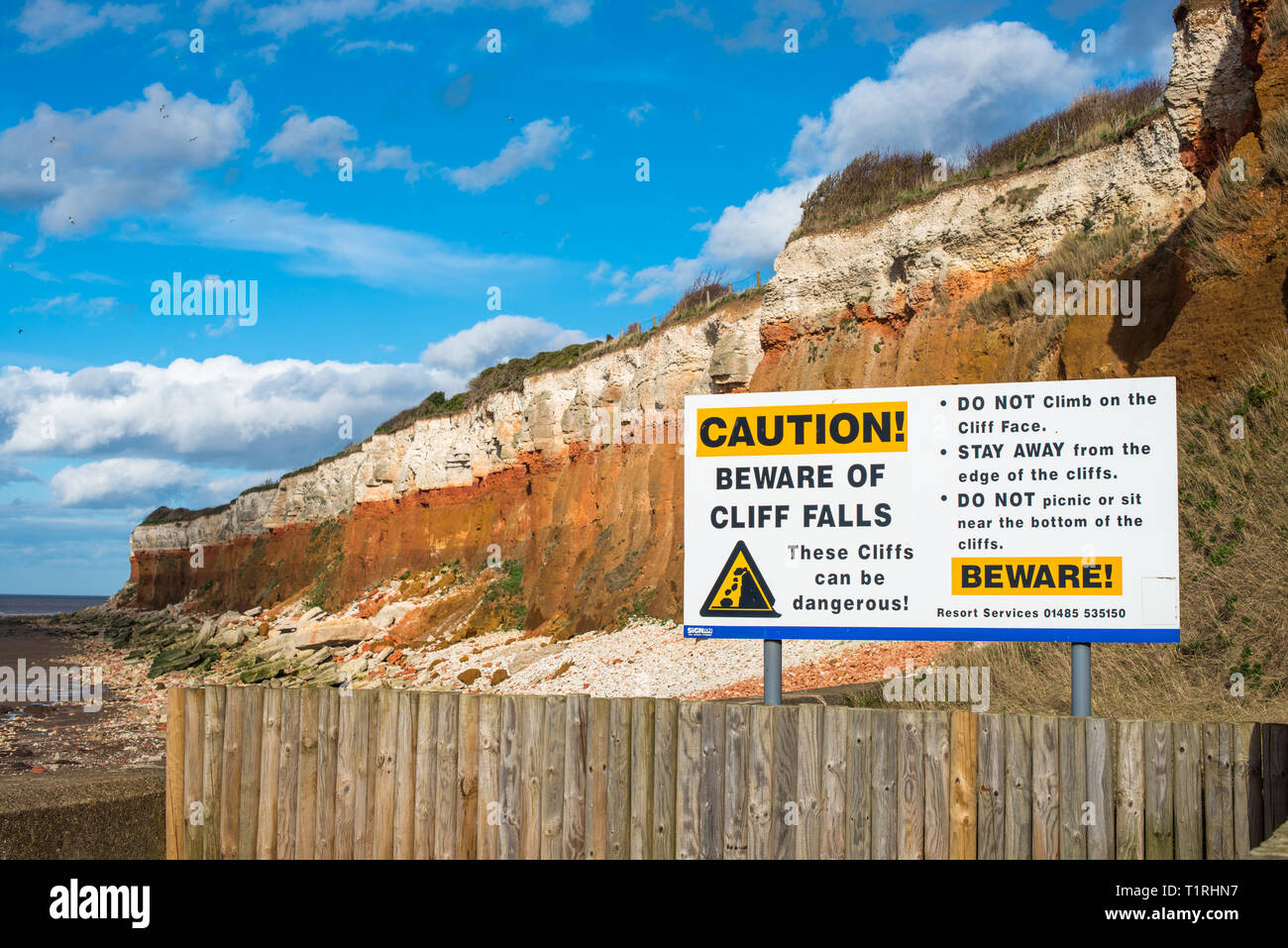 Danger warning sign coastal erosion hi-res stock photography and images ...