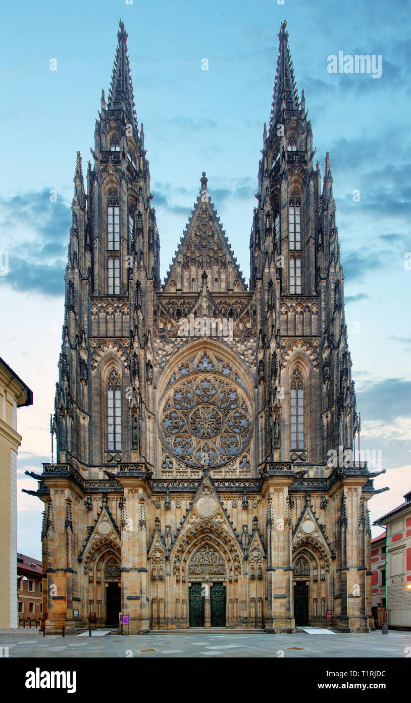 Front view of the main entrance to the St. Vitus cathedral in Prague ...