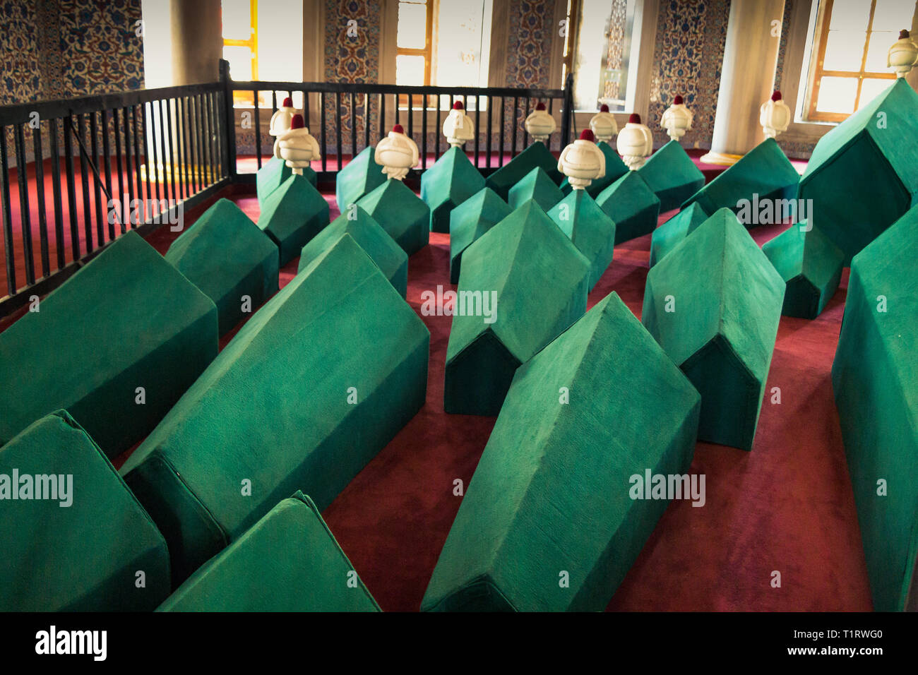 Rows of coffins in an ottoman turkish mausoleum tomb Stock Photo - Alamy