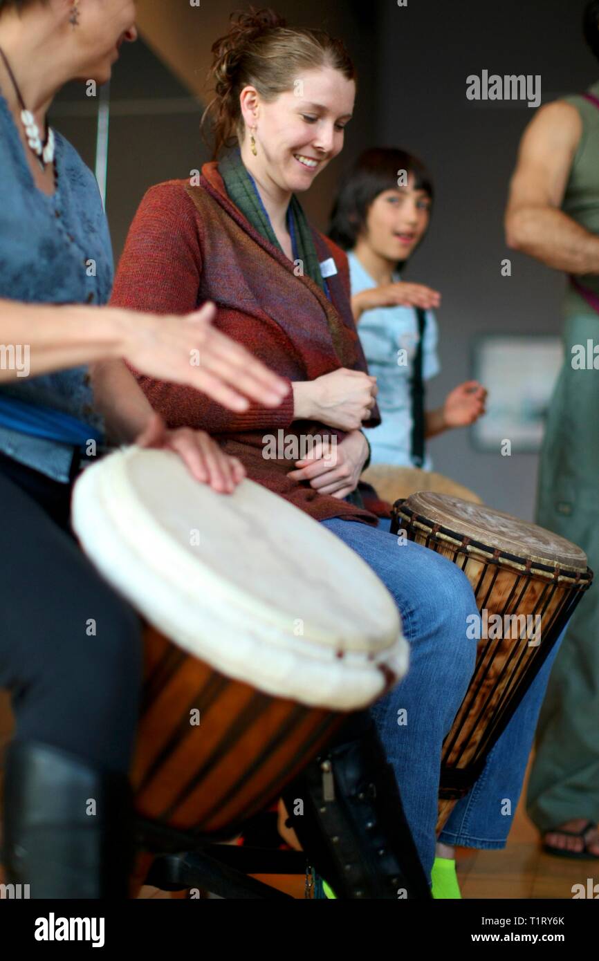 Congolese drums hi-res stock photography and images - Alamy