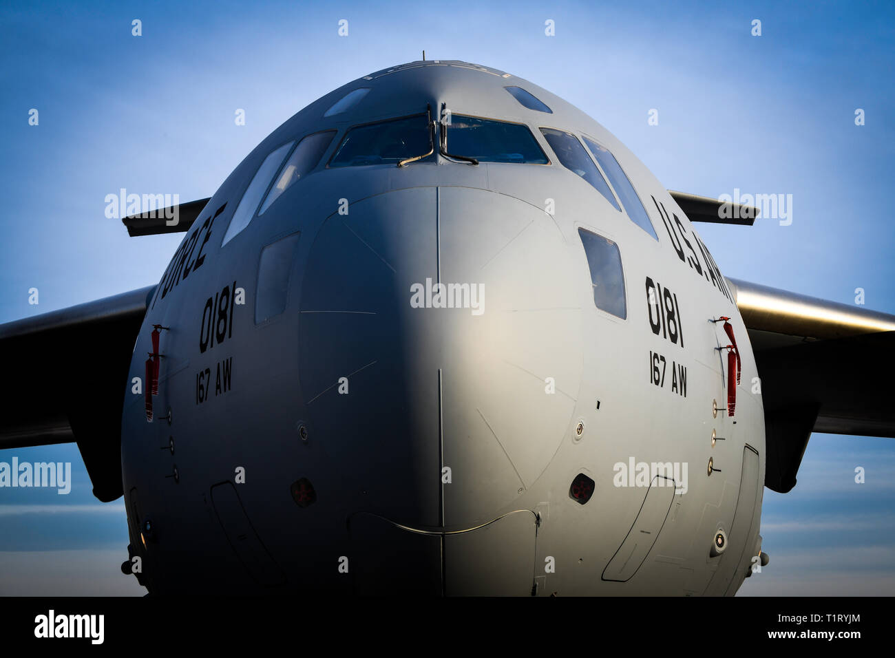 Launch processing hi-res stock photography and images - Alamy