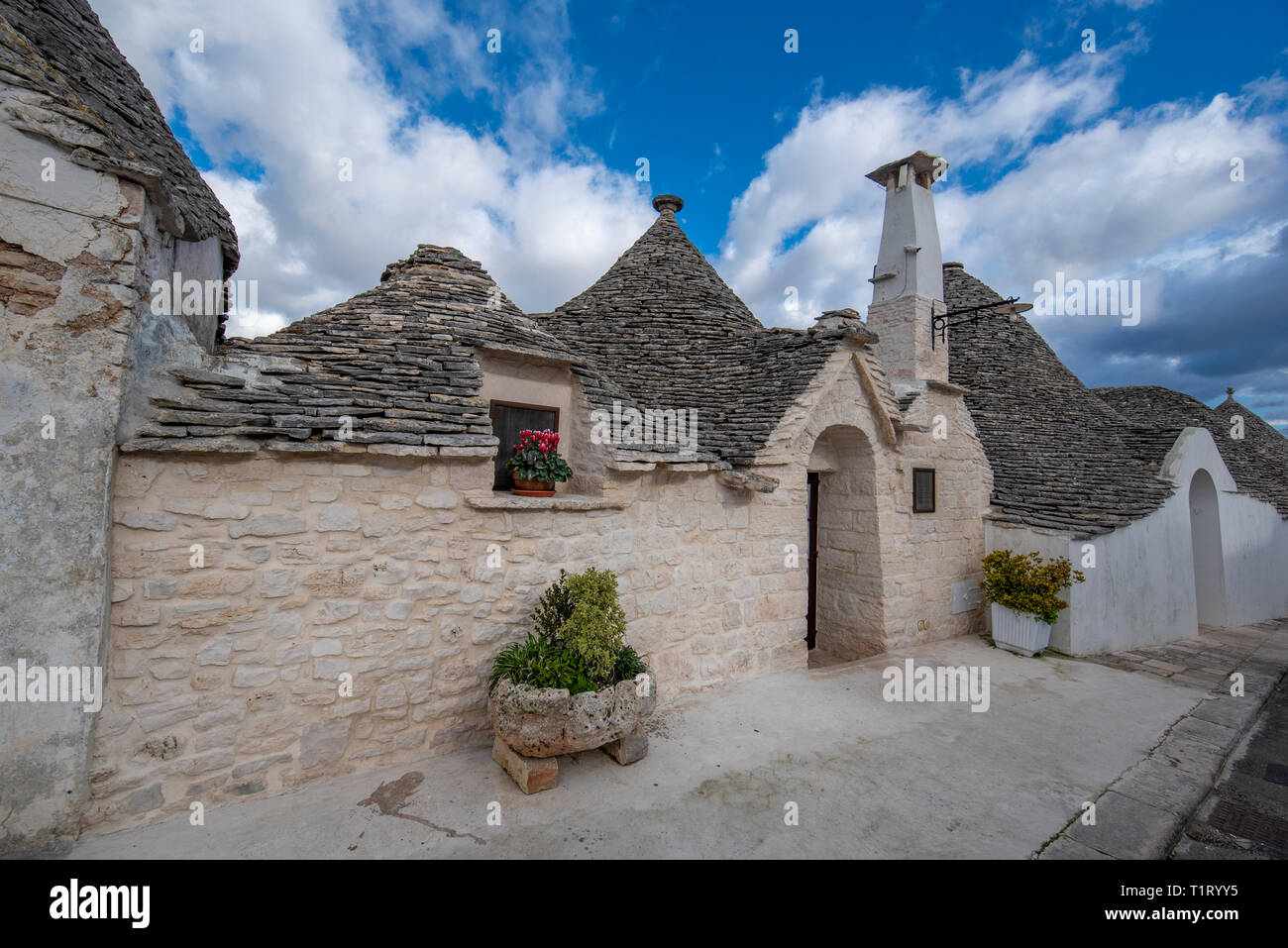 ALBEROBELLO, PUGLIA, ITALY - Alberobello's famous Trulli, the ...