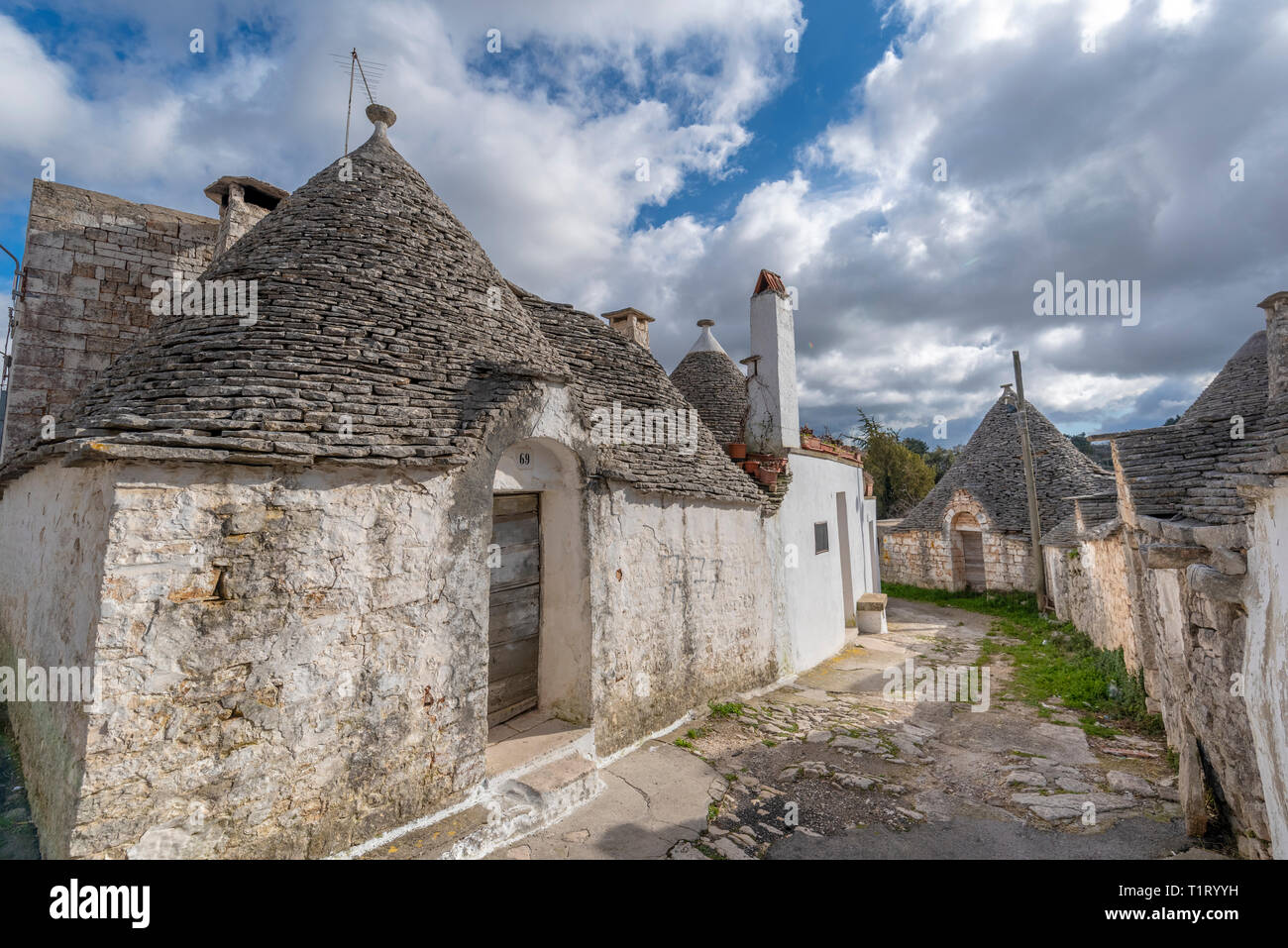 ALBEROBELLO, PUGLIA, ITALY - Alberobello's famous Trulli, the ...