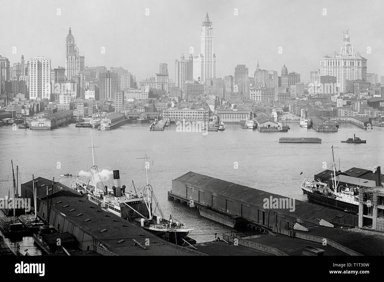 New york city 1900 skyline hi-res stock photography and images - Alamy