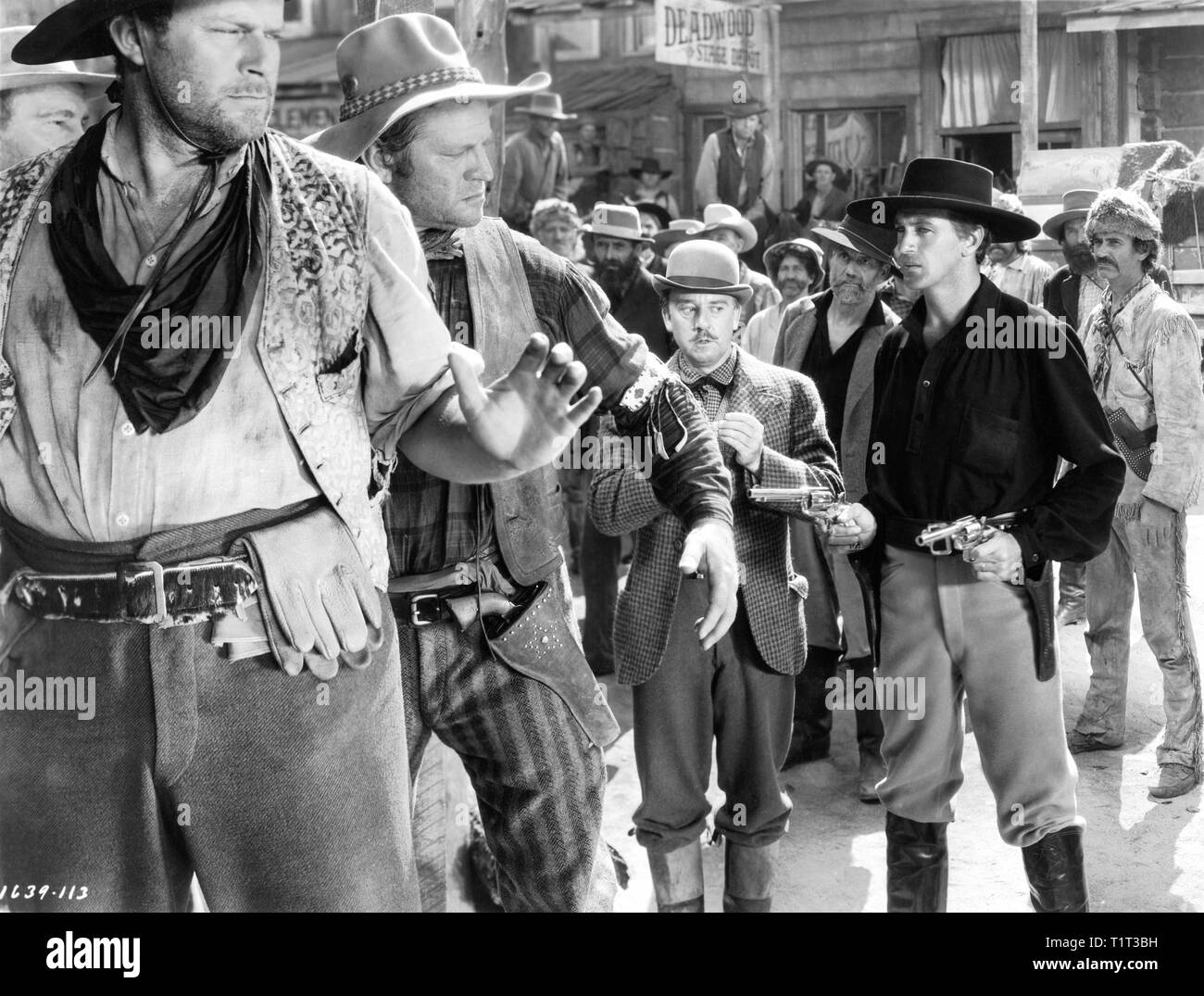 Gary Cooper as Wild Bill Hickok Porter Hall THE PLAINSMAN 1936 director ...