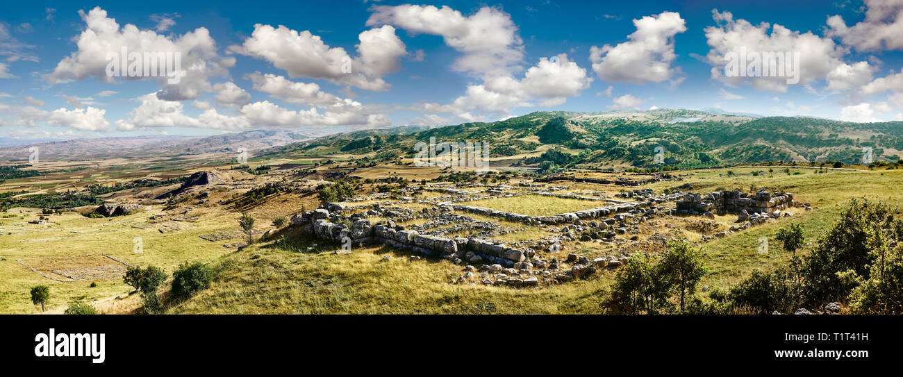 Upper temple hi-res stock photography and images - Alamy