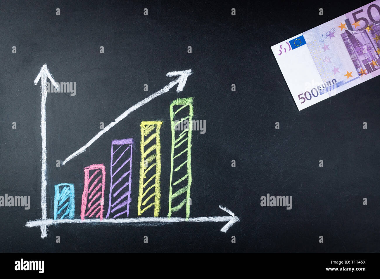 Hand drawn bar graph on blackboard hi-res stock photography and images ...
